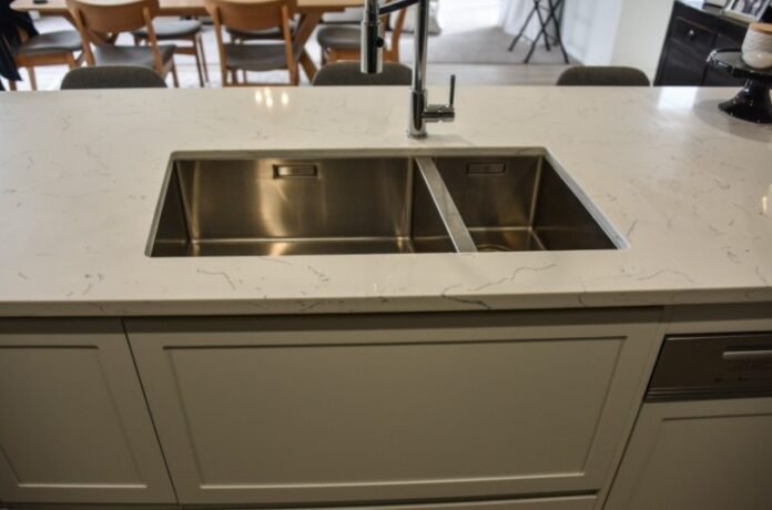 Flush Mount vs Undermount Sink: Comparing the Two Types