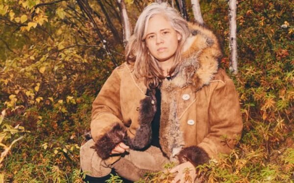 Has a Woman Won Alone? Woniya Thibeault's Historic Barrier-Breaking Victory